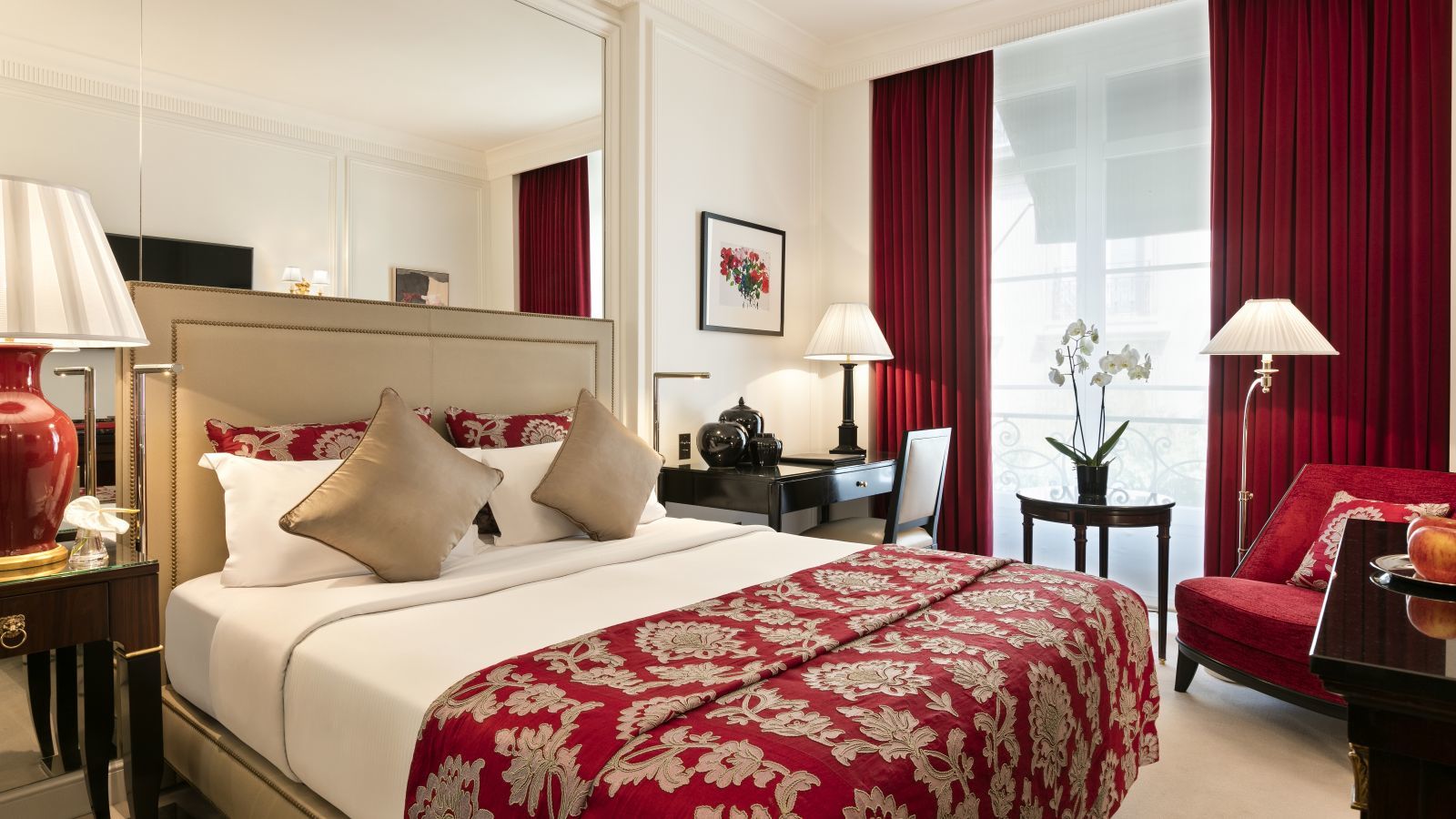 Hotel Francois 1er Paris **** | OFFICIAL SITE | 4 Star Design Hotel Paris